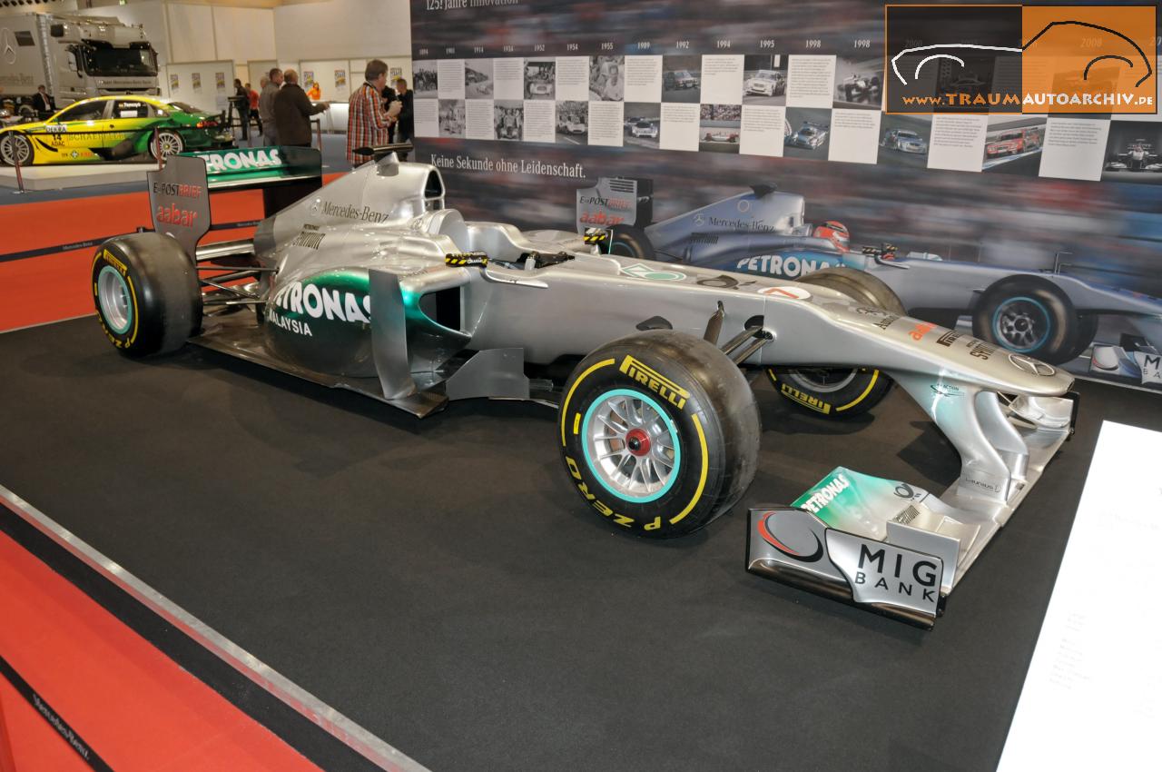 F1_Mercedes-Benz MGP W02 '2011 (1).jpg